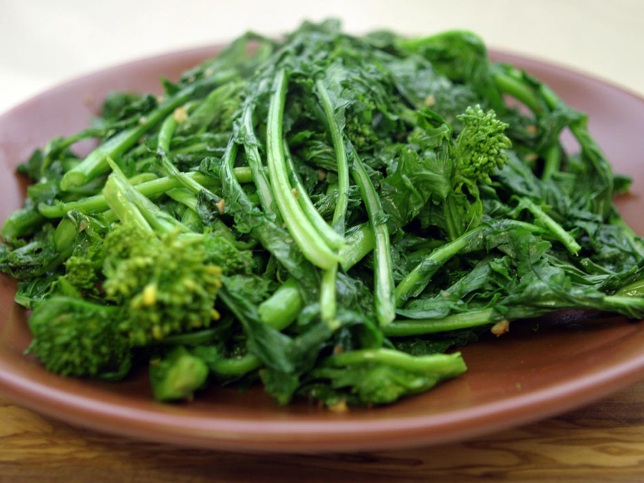 Recipe Sautéed Broccoli Rabe With Garlic And Olive Oil Whole Foods