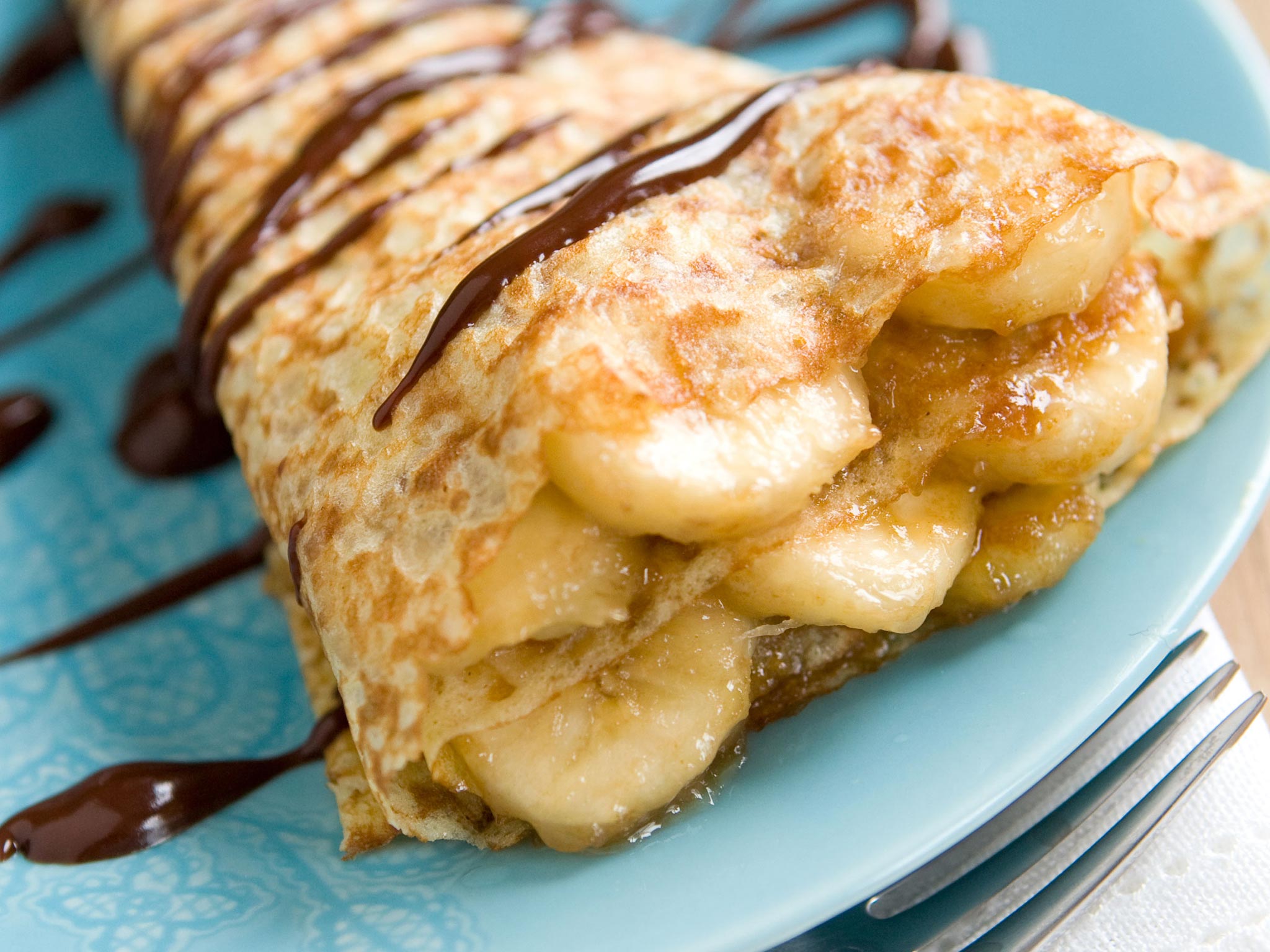 Recipe: Caramelized Bananas Crêpes with Mexican Chocolate Sauce | Whole ...