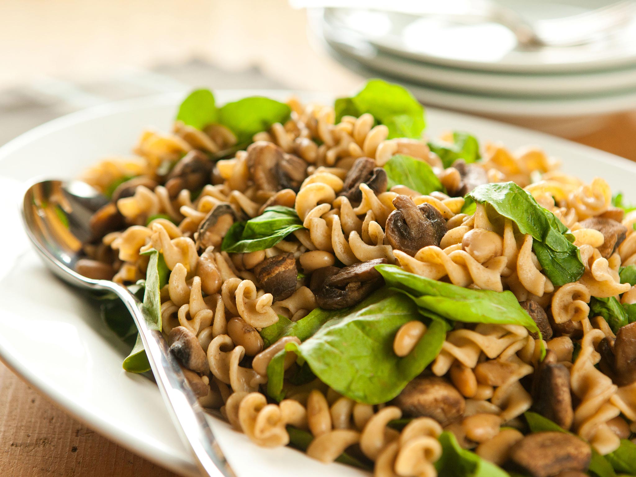 Recipe: Whole Wheat Pasta with Mushrooms, White Beans and Arugula ...