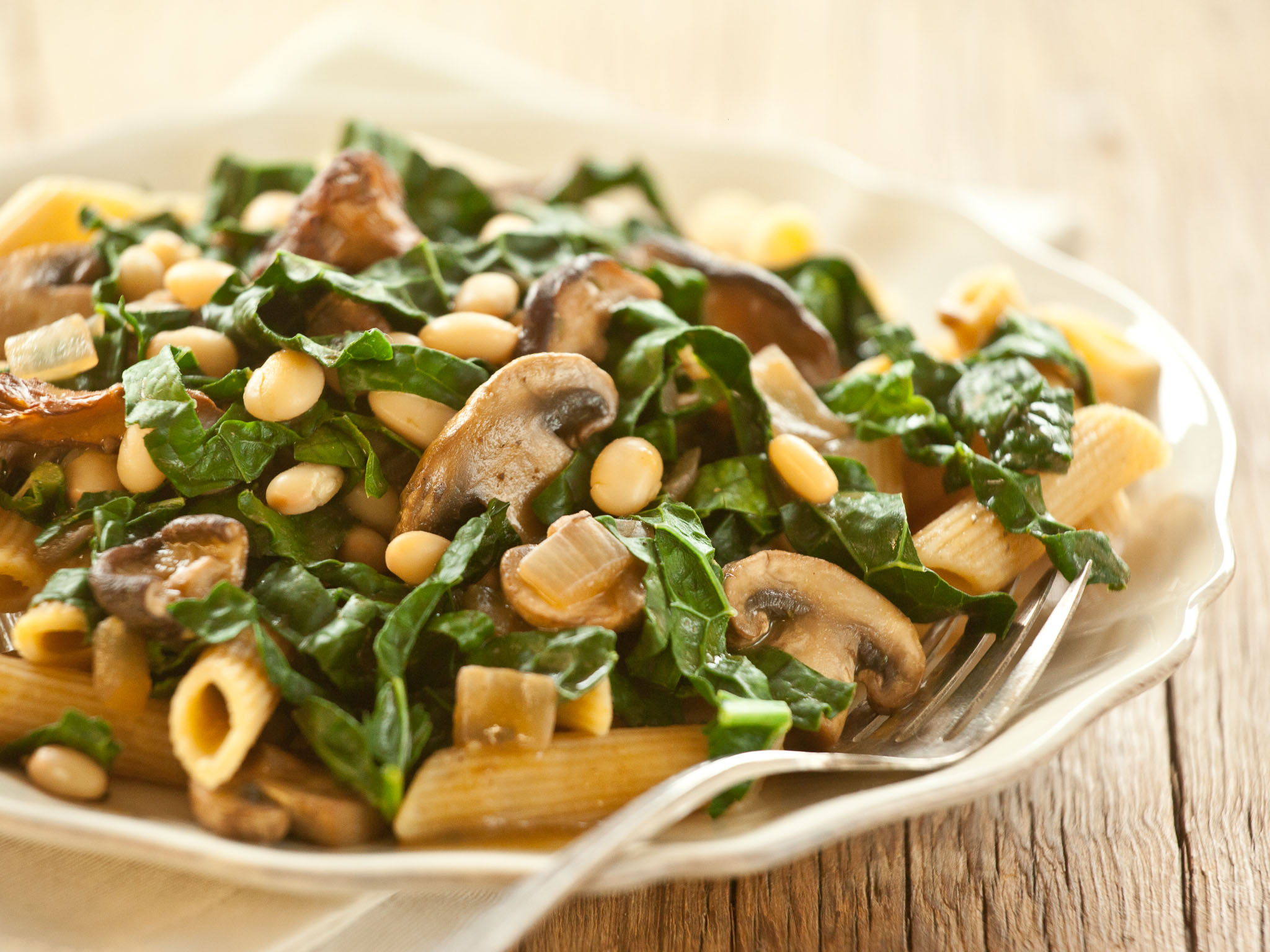 Recipe: Greens, Mushroom and White Bean Ragoût | Whole Foods Market