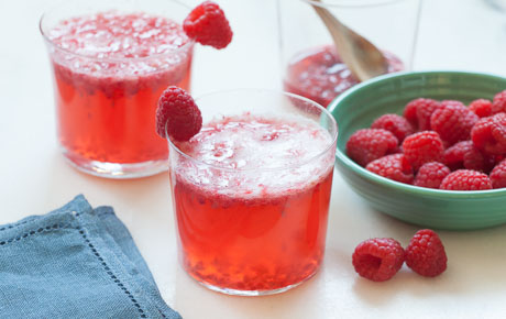 Recipe: Sparkling Spiced Raspberry Cocktails | Whole Foods Market
