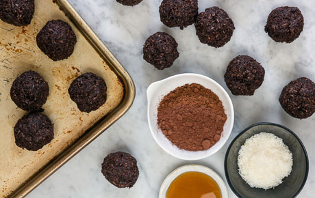 Recipe: Raw Macaroons | Whole Foods Market