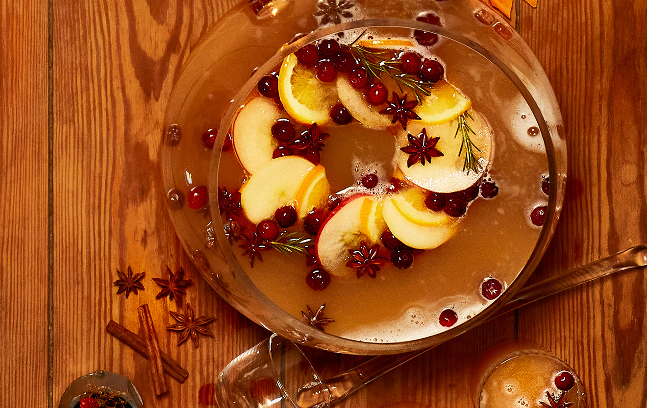 Recipe: Spiced Apple Fall Punch | Whole Foods Market